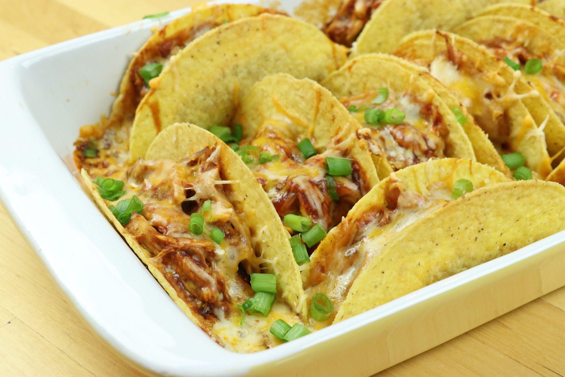 5 Ingredient Baked Chicken Enchilada Tacos - Forkly