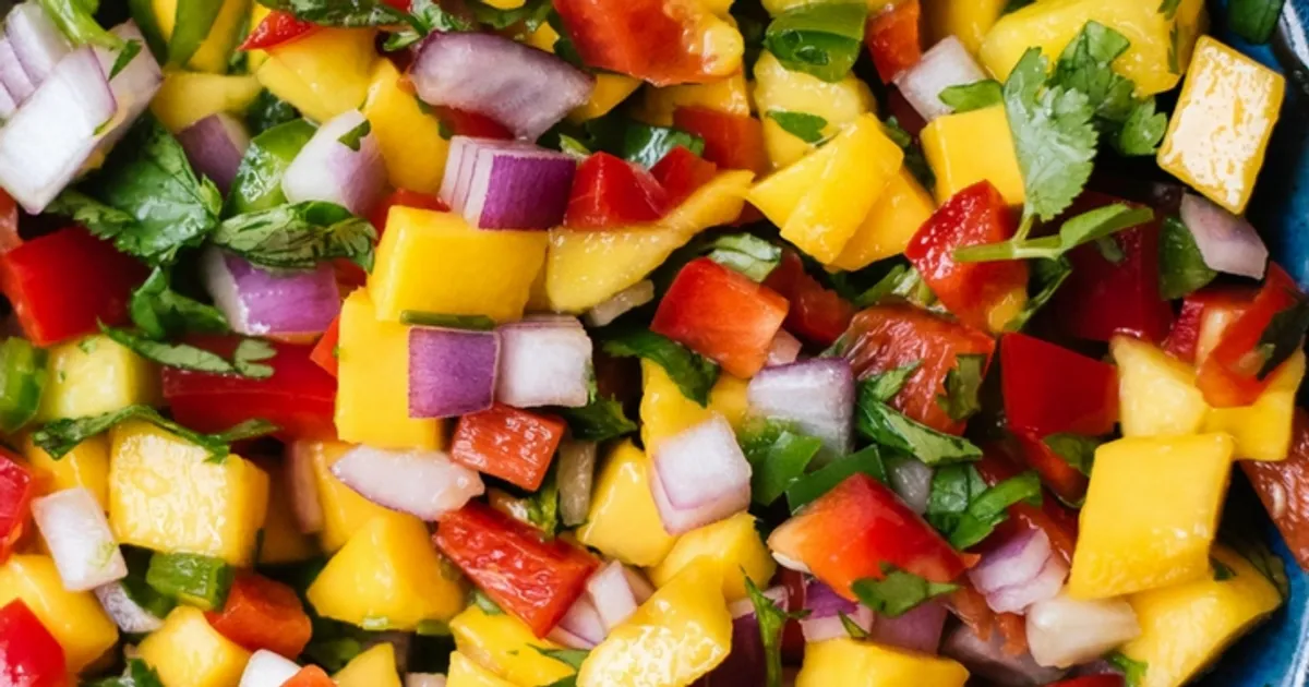 Scoop Up These 10 Deliciously Creative Salsa Recipes! - Forkly